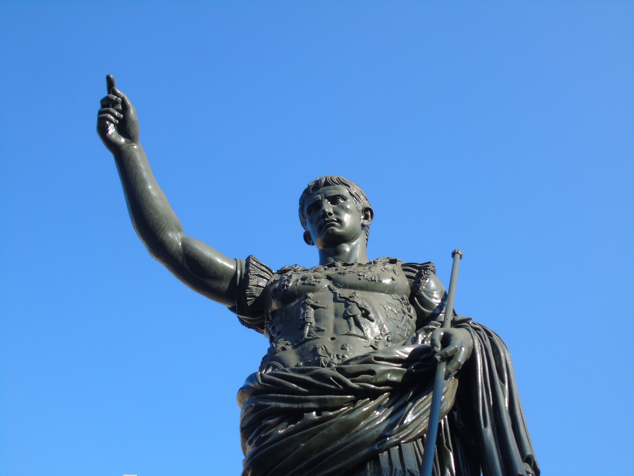 8 curiosità su Gaio Giulio Cesare - Il Superuovo