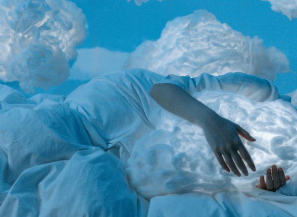 Scopriamo il film "Waking Life" attraverso la lente del filosofo David ...